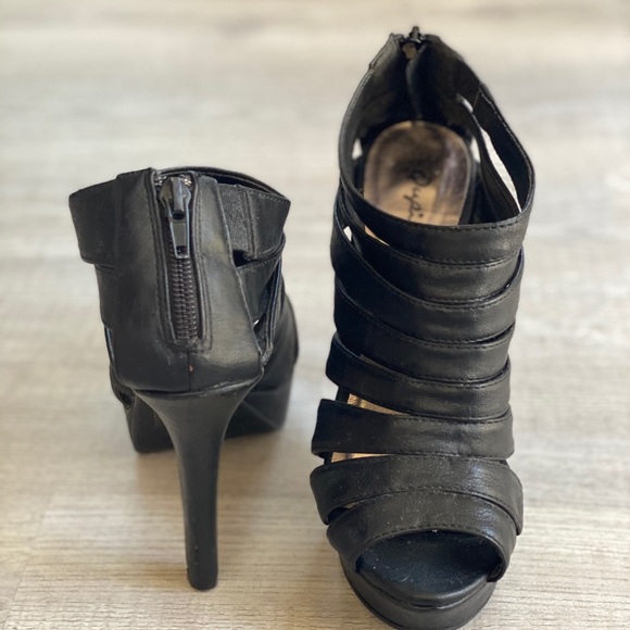 Qupid | Shoes | Qupid Strappy Heels | Poshmark